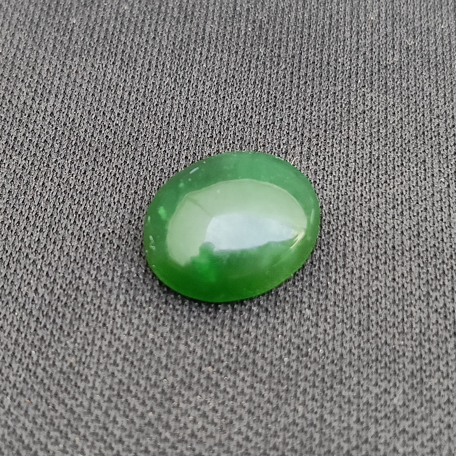 Green Nephrite Jade 4.95 Carats | Product Code : GZ503. Authentic ...