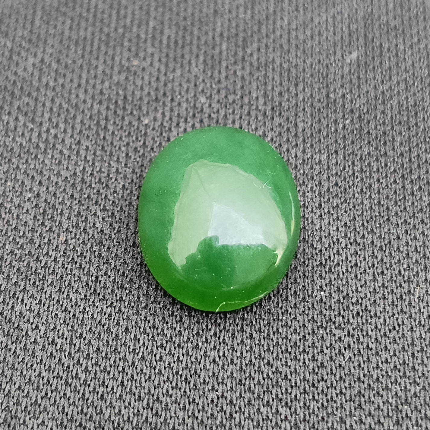 Green Nephrite Jade 5.05 Carats | Product Code : GZ504. Authentic ...